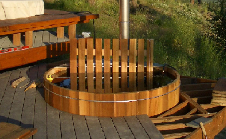 Cedar Hot Tubs | Handcrafted Wood Hot Tubs | Since 1979